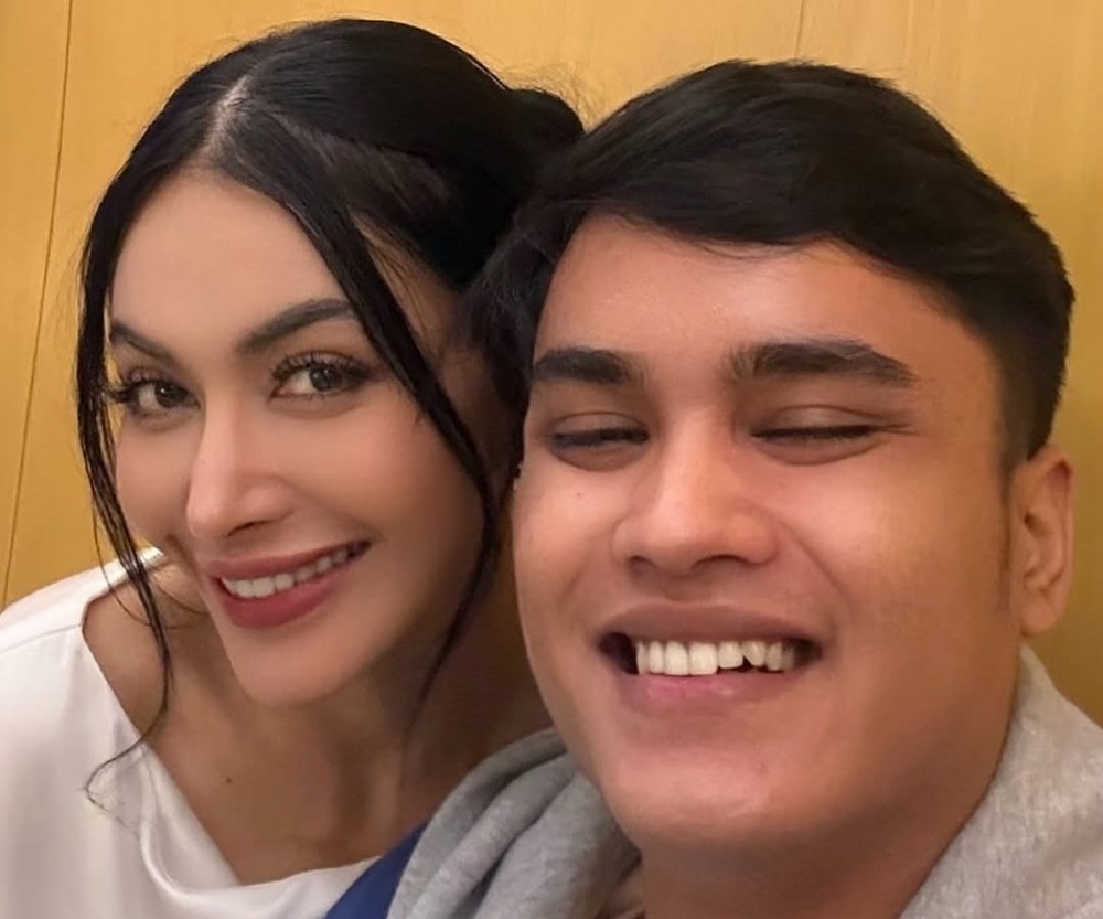 Pertemuan Haru Denada dan Ressa Rossano, Tawarkan Tinggal Bersama di ...